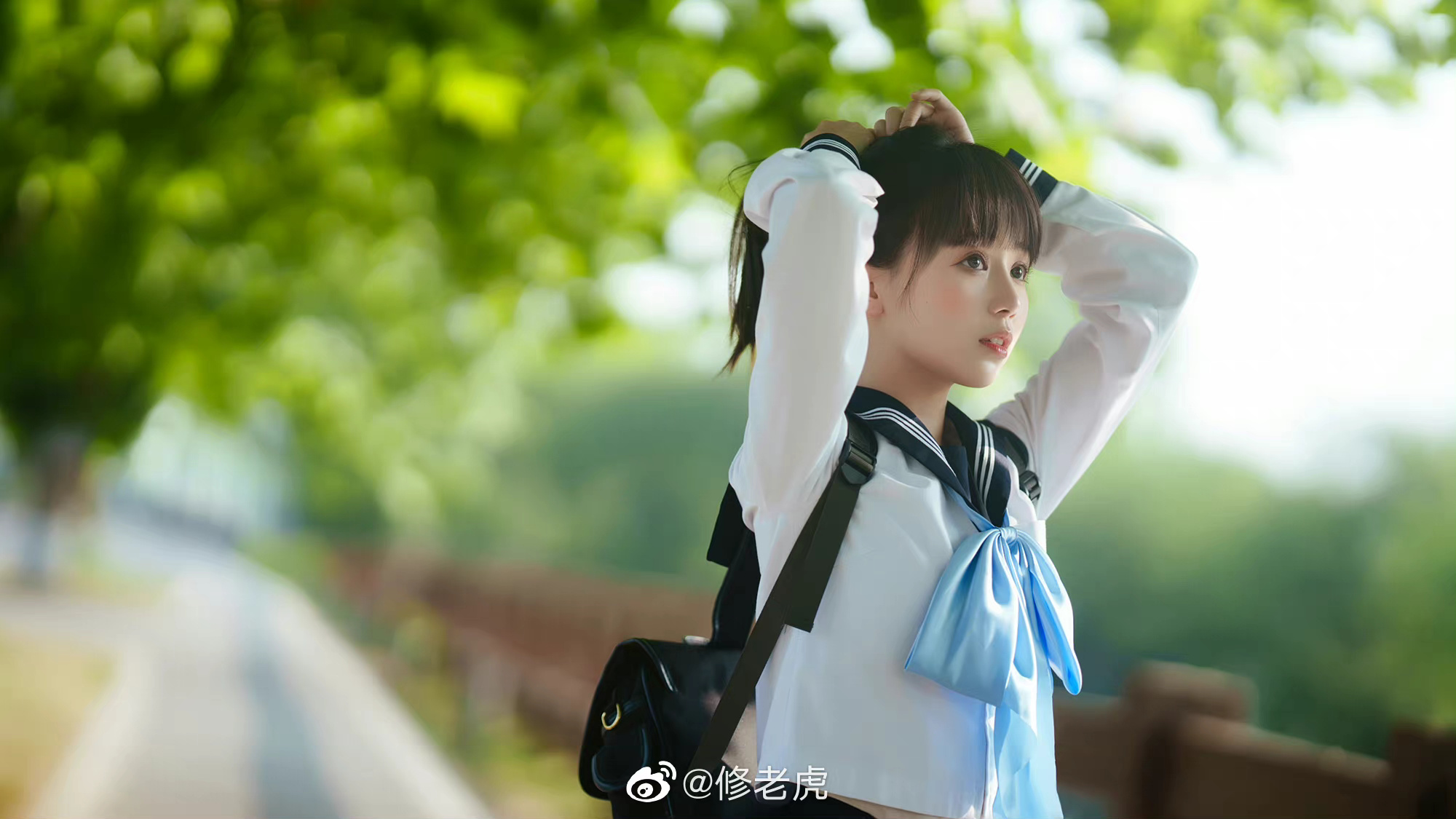 @修老虎:拍明日酱视频的时候也整了照片 再不发今年就过去了x摄影：@阿雪LiX #次元充电站##新星v计划# 桃子圈